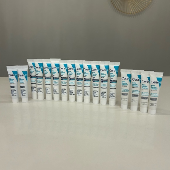 CeraVe | Skincare | New Set Of 7cerave Acne Acne Cleanser Set | Poshmark